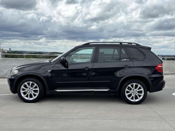 Melns BMW X5 2008 Viļņa, ar dzinēja tilpumu 2.99 L un nobraukumu 344 tūkst. km par 5899 €, foto 5 vietnē AUTOMOTO.COM.LV