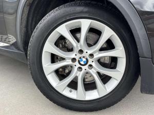 Black BMW X5 2008 in Vilnius, with an engine capacity of 2.99 L and mileage of 344 thousand km for 5899 €, photo 13 on AUTOMOTO.COM.LV