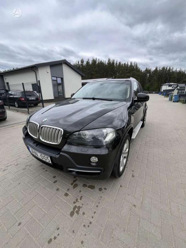 Melns BMW X5 2008 Viļņa, ar dzinēja tilpumu 3.00 L un nobraukumu 202 tūkst. km par 5200 €, foto 1 vietnē AUTOMOTO.COM.LV