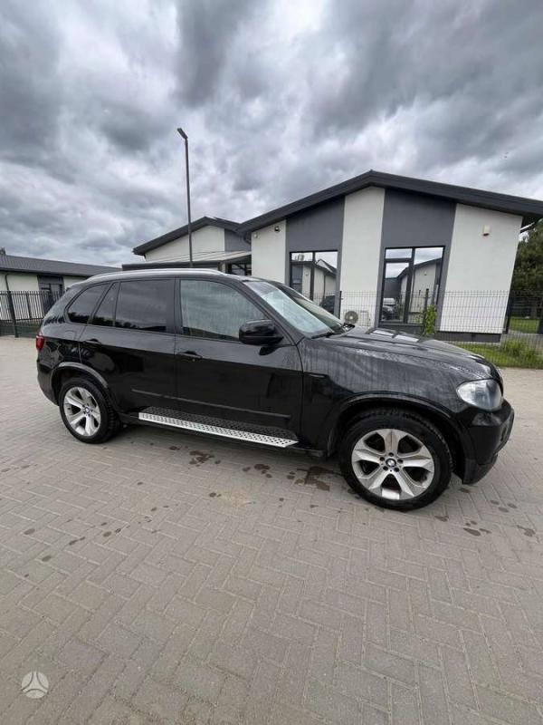 Melns BMW X5 2008 Viļņa, ar dzinēja tilpumu 3.00 L un nobraukumu 202 tūkst. km par 5200 €, foto 5 vietnē AUTOMOTO.COM.LV