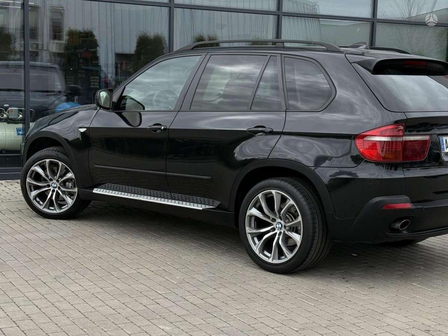 Black BMW X5 2008 in Klaipeda, with an engine capacity of 2.99 L and mileage of 229 thousand km for 6499 €, photo 3 on AUTOMOTO.COM.LV