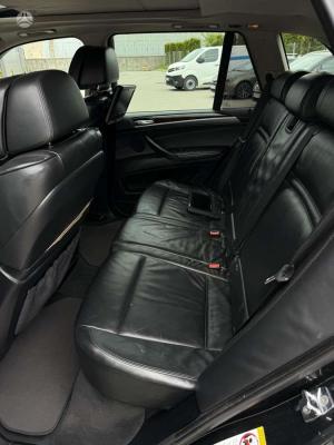 Black BMW X5 2008 in Klaipeda, with an engine capacity of 2.99 L and mileage of 229 thousand km for 6499 €, photo 13 on AUTOMOTO.COM.LV