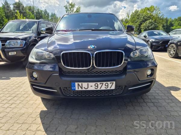 Черный БМВ Х5 2008 в Рига, объемом двигателя 3.00 л и пробегом 330 тыс. км за 8500 €, фото 4 на AUTOMOTO.COM.LV
