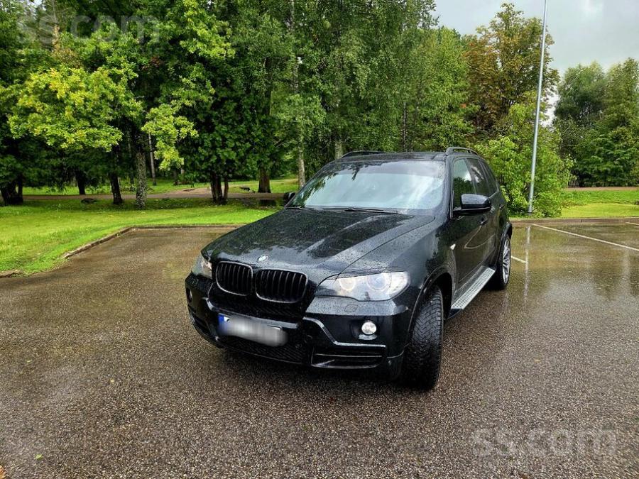 Черный БМВ Х5 2008 в Гулбене, объемом двигателя 3.00 л и пробегом 378 тыс. км за 8500 €, фото 1 на AUTOMOTO.COM.LV
