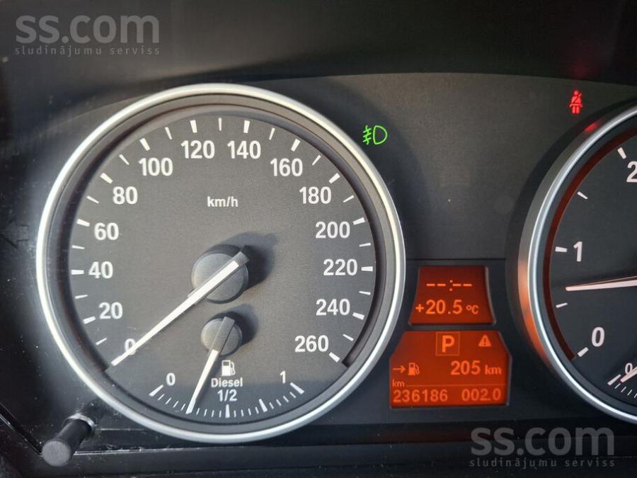 Melns BMW X5 2008 Rīga, ar dzinēja tilpumu 3.00 L un nobraukumu 236 tūkst. km par 9995 €, foto 24 vietnē AUTOMOTO.COM.LV