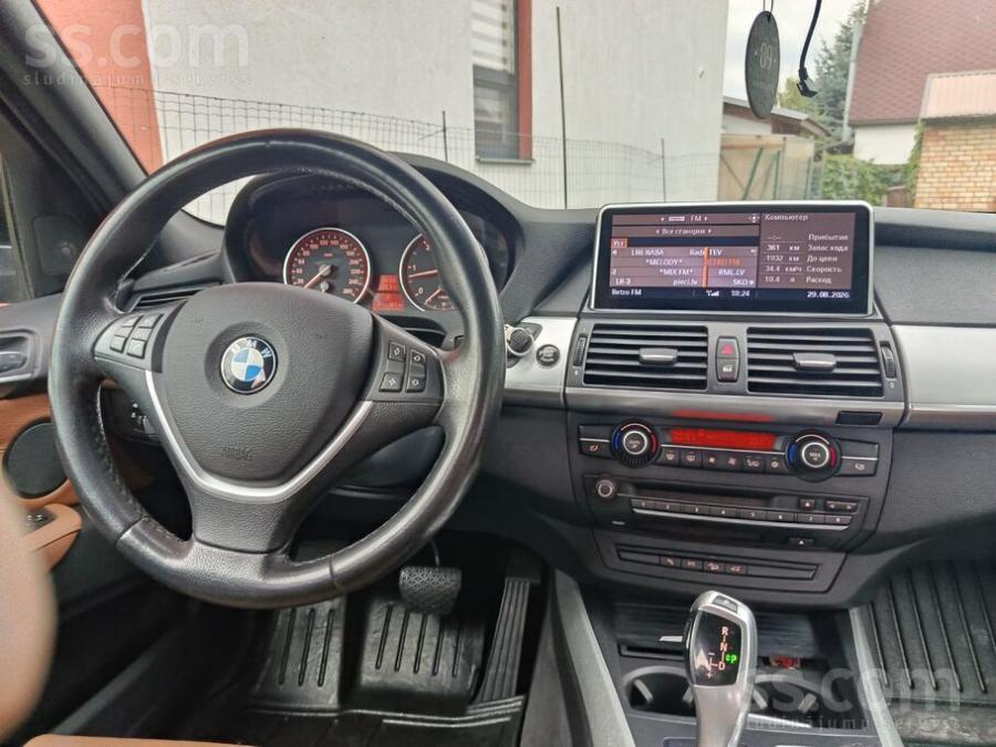 Black BMW X5 2008 in Riga, with an engine capacity of 3.00 L and mileage of 380 thousand km for 8999 €, photo 13 on AUTOMOTO.COM.LV