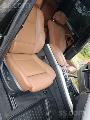 Black BMW X5 2008 in Riga, with an engine capacity of 3.00 L and mileage of 380 thousand km for 8999 €, photo 17 on AUTOMOTO.COM.LV