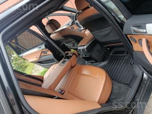 Black BMW X5 2008 in Riga, with an engine capacity of 3.00 L and mileage of 380 thousand km for 8999 €, photo 20 on AUTOMOTO.COM.LV