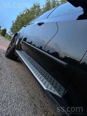 Black BMW X5 2008 in Rezekne, with an engine capacity of 3.00 L and mileage of 396 thousand km for 9300 €, photo 7 on AUTOMOTO.COM.LV