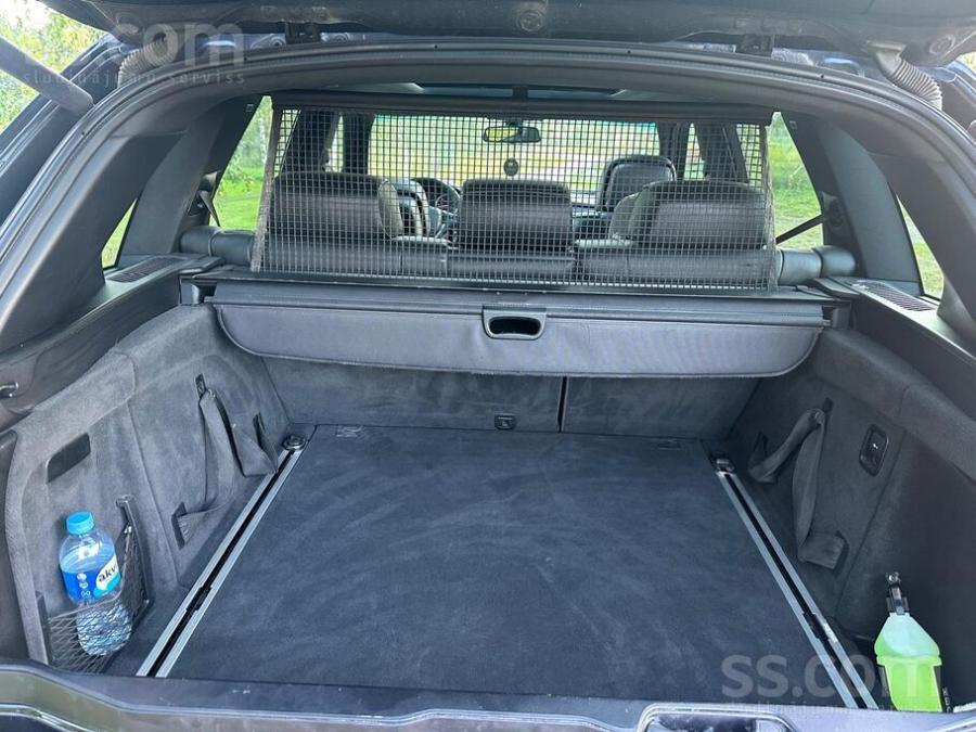 Black BMW X5 2008 in Rezekne, with an engine capacity of 3.00 L and mileage of 396 thousand km for 9300 €, photo 13 on AUTOMOTO.COM.LV