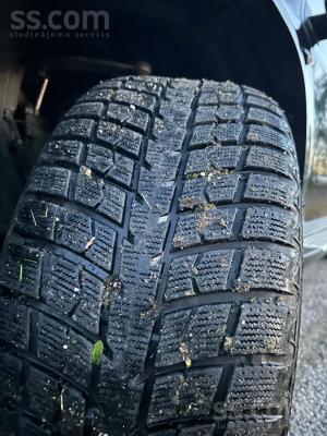 Black BMW X5 2008 in Rezekne, with an engine capacity of 3.00 L and mileage of 396 thousand km for 9300 €, photo 14 on AUTOMOTO.COM.LV