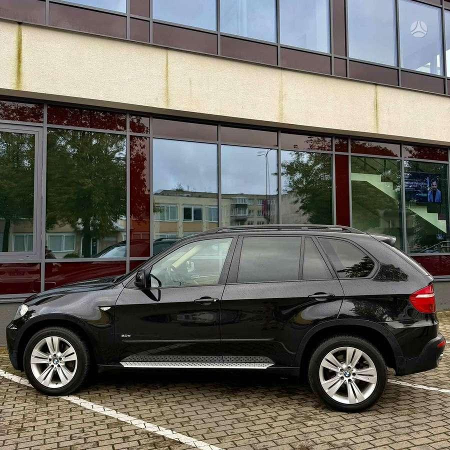 Melns BMW X5 2008 Kaišiadorys, ar dzinēja tilpumu 2.99 L un nobraukumu 282 tūkst. km par 6950 €, foto 5 vietnē AUTOMOTO.COM.LV