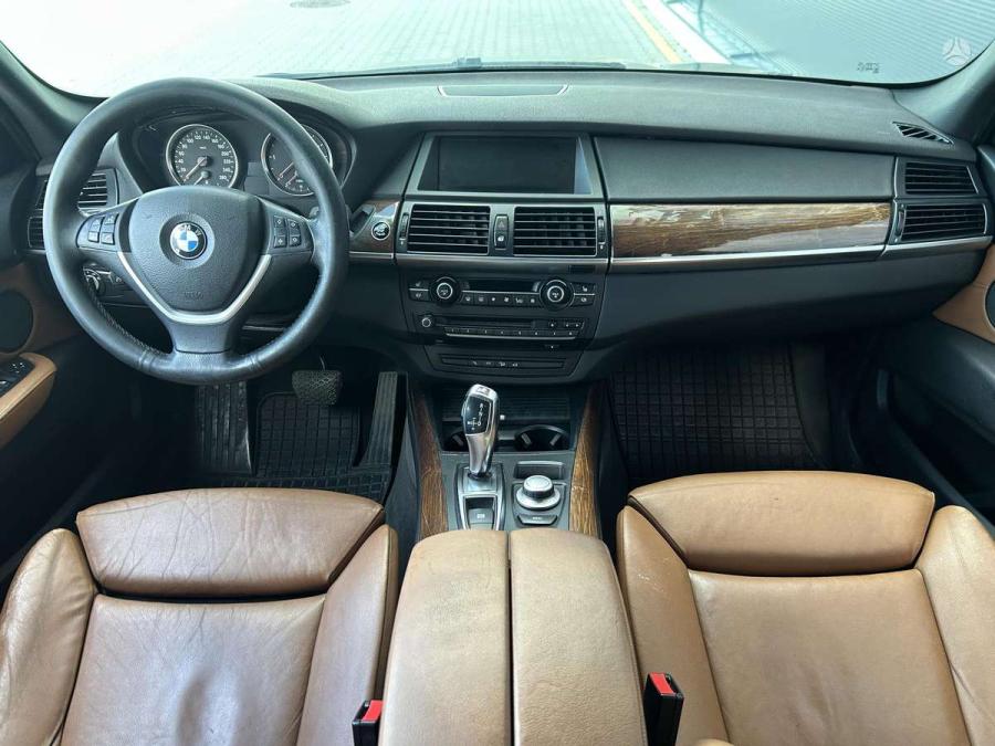 Черный БМВ Х5 2008 в Вильнюс, объемом двигателя 2.99 л и пробегом 356 тыс. км за 6500 €, фото 14 на AUTOMOTO.COM.LV