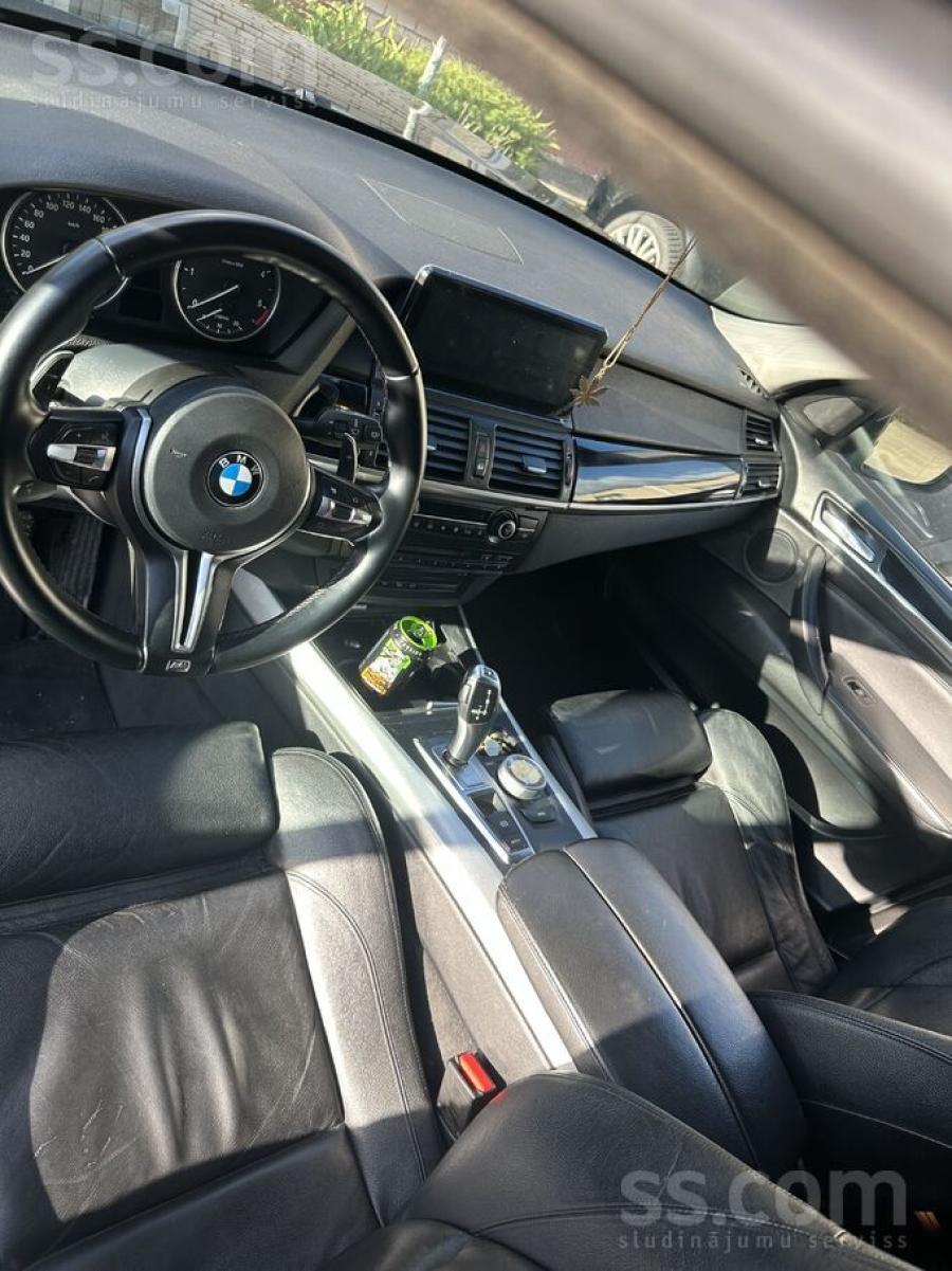 Black BMW X5 2008 in Daugavpils, with an engine capacity of 3.00 L and mileage of 325 thousand km for 8900 €, photo 8 on AUTOMOTO.COM.LV