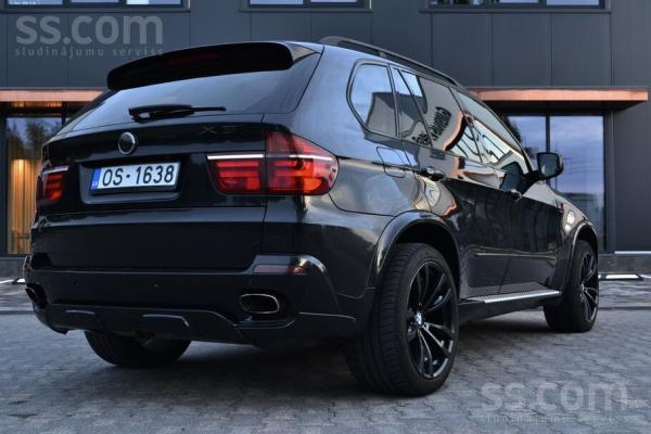 Black BMW X5 2008 in Riga, with an engine capacity of 3.00 L and mileage of 394 thousand km for 9200 €, photo 7 on AUTOMOTO.COM.LV