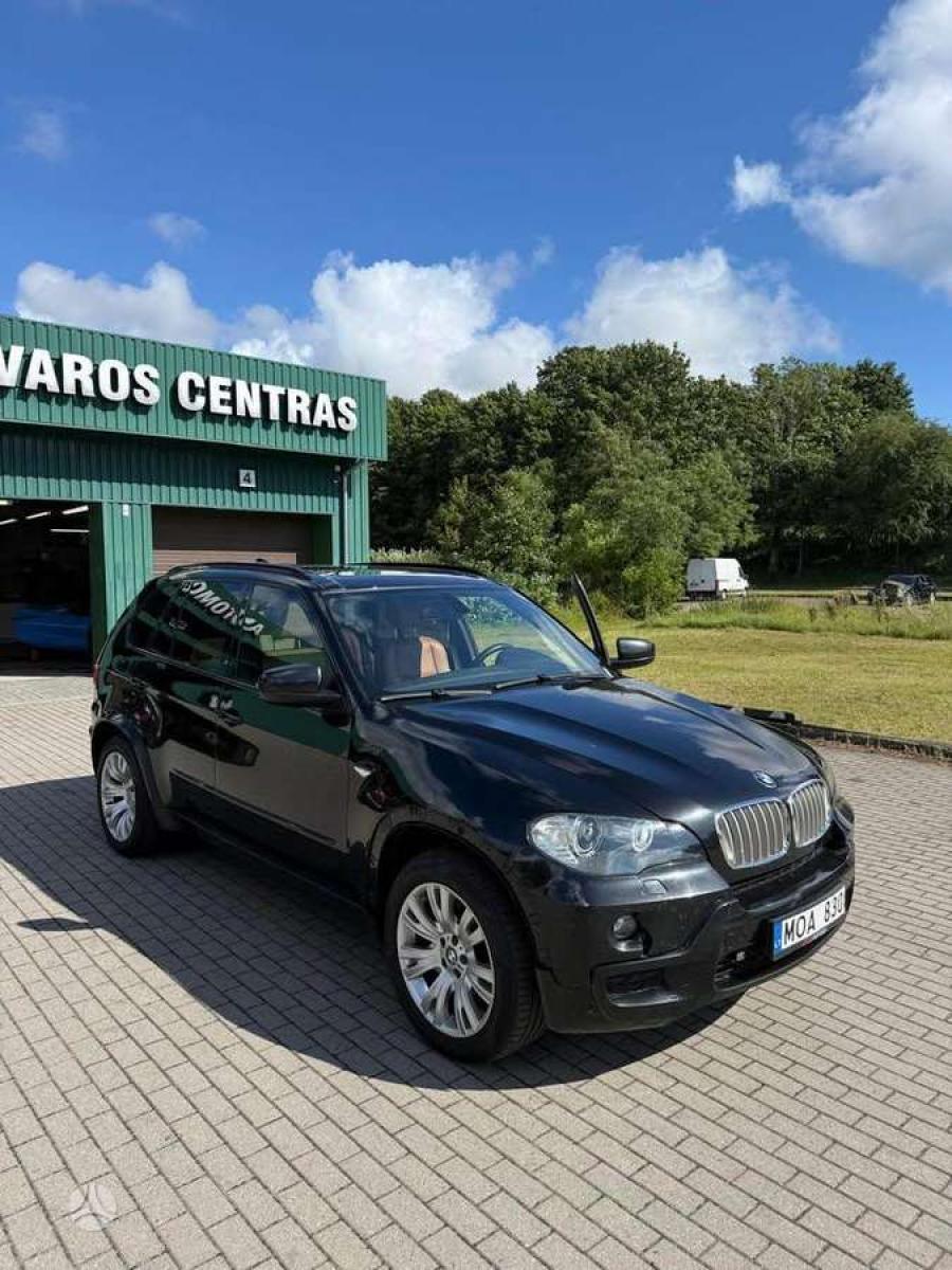 Melns BMW X5 2008 Gargždai, ar dzinēja tilpumu 2.99 L un nobraukumu 415 tūkst. km par 6500 €, foto 3 vietnē AUTOMOTO.COM.LV
