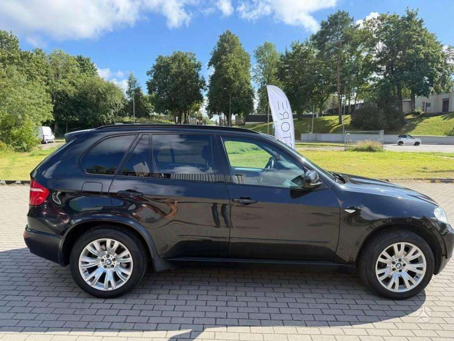 Melns BMW X5 2008 Gargždai, ar dzinēja tilpumu 2.99 L un nobraukumu 415 tūkst. km par 6500 €, foto 4 vietnē AUTOMOTO.COM.LV