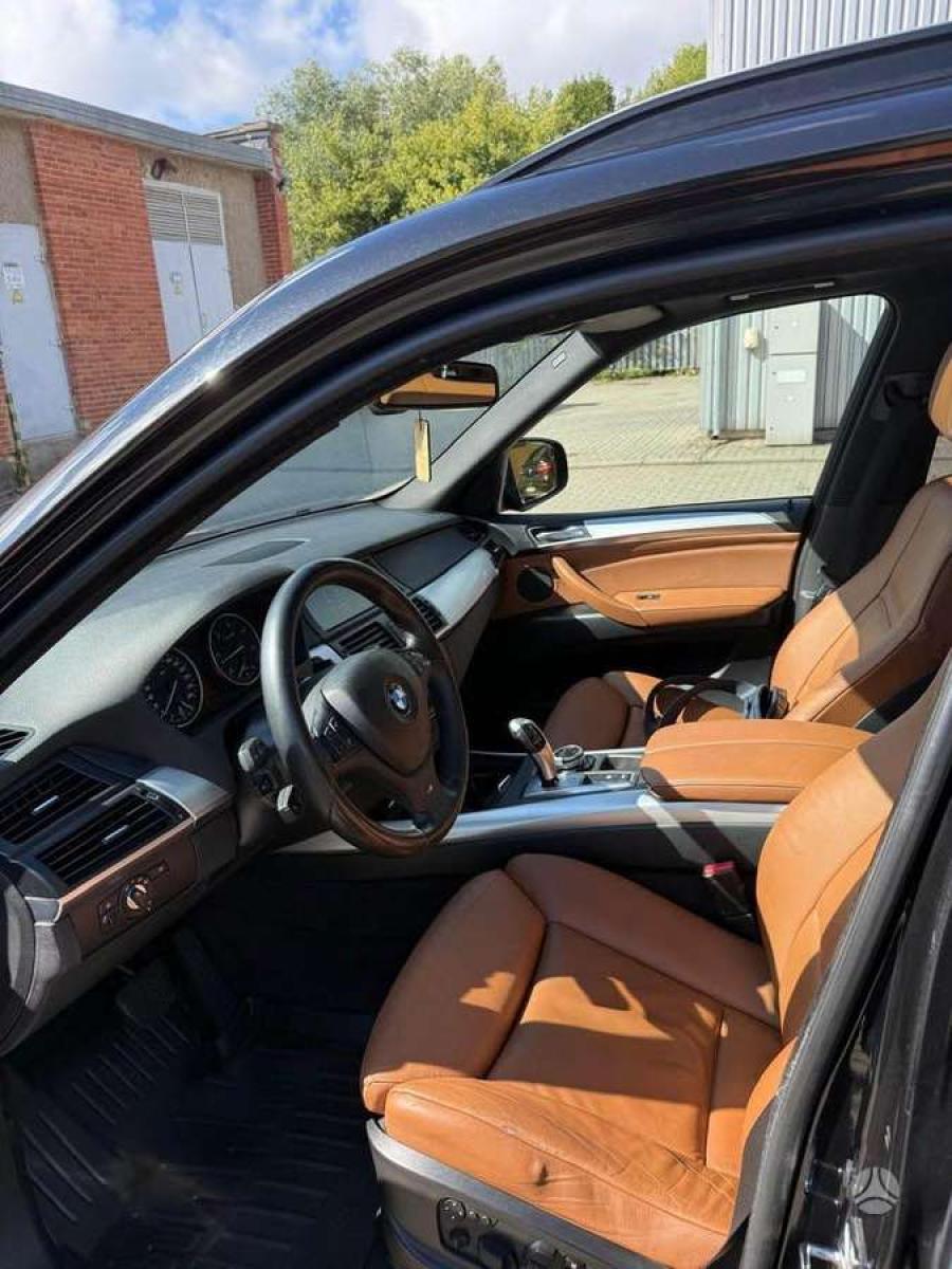 Melns BMW X5 2008 Gargždai, ar dzinēja tilpumu 2.99 L un nobraukumu 415 tūkst. km par 6500 €, foto 8 vietnē AUTOMOTO.COM.LV