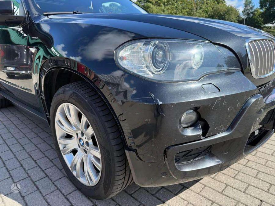 Melns BMW X5 2008 Gargždai, ar dzinēja tilpumu 2.99 L un nobraukumu 415 tūkst. km par 6500 €, foto 10 vietnē AUTOMOTO.COM.LV