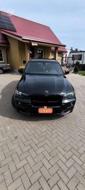 Black BMW X5 2008 in Vilnius, with an engine capacity of 2.99 L and mileage of 333 thousand km for 8000 €, photo 3 on AUTOMOTO.COM.LV