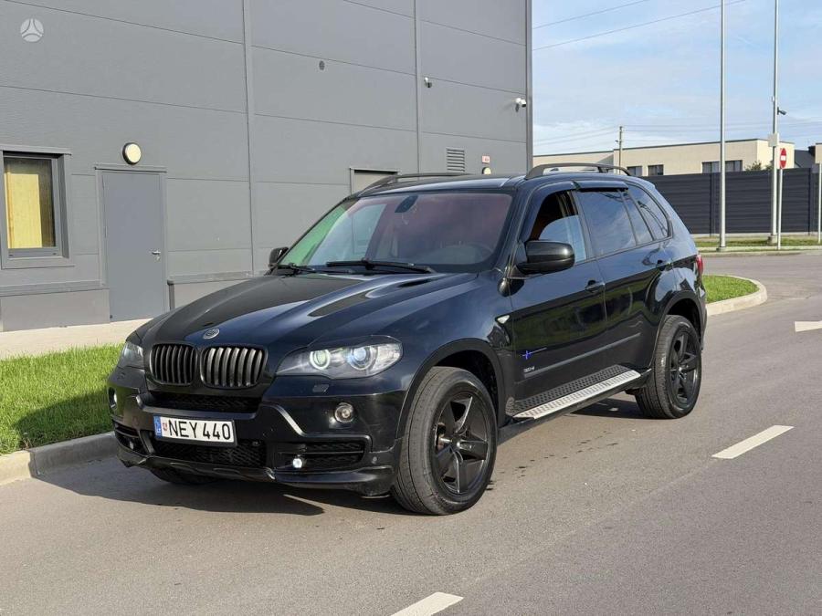 Melns BMW X5 2008 Kauņa, ar dzinēja tilpumu 2.99 L un nobraukumu 331 tūkst. km par 5350 €, foto 1 vietnē AUTOMOTO.COM.LV