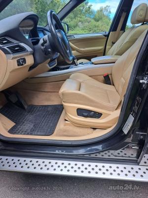 Black BMW X5 2008 in Parnu, with an engine capacity of 3.00 L and mileage of 271 thousand km for 6900 €, photo 10 on AUTOMOTO.COM.LV