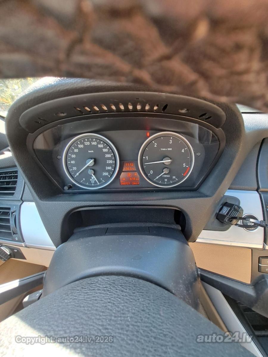 Black BMW X5 2008 in Parnu, with an engine capacity of 3.00 L and mileage of 271 thousand km for 6900 €, photo 15 on AUTOMOTO.COM.LV