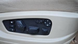 Black BMW X5 2008 in Alytus, with an engine capacity of 3.00 L and mileage of 391 thousand km for 6650 €, photo 17 on AUTOMOTO.COM.LV