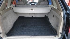 Black BMW X5 2008 in Alytus, with an engine capacity of 3.00 L and mileage of 391 thousand km for 6650 €, photo 21 on AUTOMOTO.COM.LV