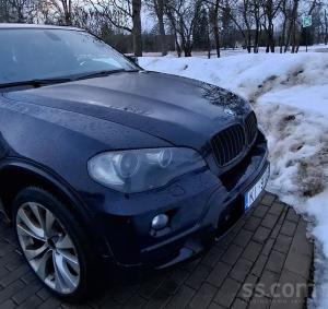 Black BMW X5 2008 in Rezekne, with an engine capacity of 3.00 L and mileage of 484 thousand km for 8500 €, photo  on AUTOMOTO.COM.LV
