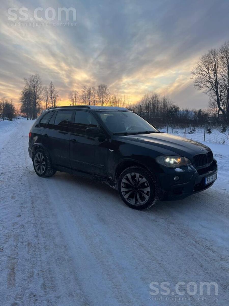 Black BMW X5 2008 in Rezekne, with an engine capacity of 3.00 L and mileage of 484 thousand km for 8500 €, photo 4 on AUTOMOTO.COM.LV