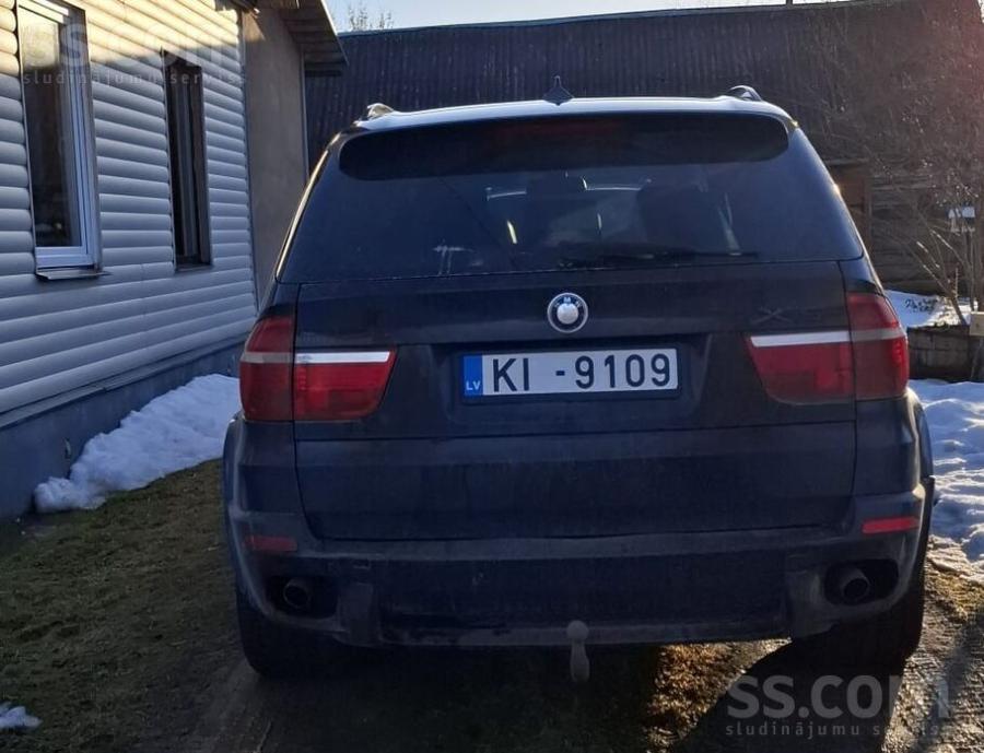 Black BMW X5 2008 in Rezekne, with an engine capacity of 3.00 L and mileage of 484 thousand km for 8500 €, photo 10 on AUTOMOTO.COM.LV