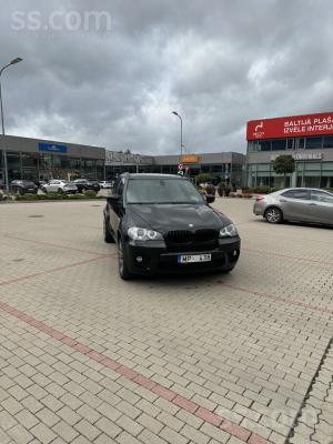 Melns BMW X5 2008 Rīga, ar dzinēja tilpumu 3.00 L un nobraukumu 320 tūkst. km par 10000 €, foto  vietnē AUTOMOTO.COM.LV
