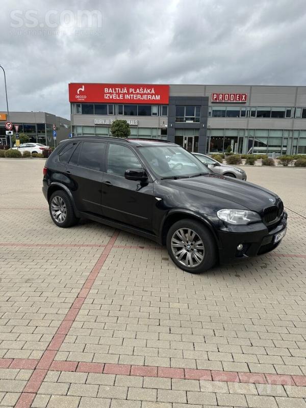 Melns BMW X5 2008 Rīga, ar dzinēja tilpumu 3.00 L un nobraukumu 320 tūkst. km par 10000 €, foto 3 vietnē AUTOMOTO.COM.LV