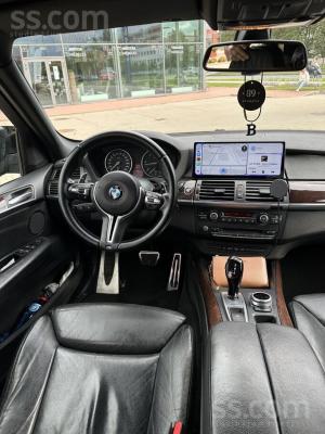 Black BMW X5 2008 in Riga, with an engine capacity of 3.00 L and mileage of 320 thousand km for 10000 €, photo 7 on AUTOMOTO.COM.LV
