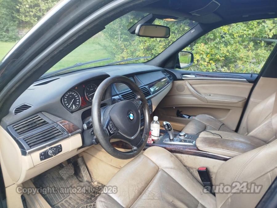 Melns BMW X5 2008 Tallina, ar dzinēja tilpumu 3.00 L un nobraukumu 396 tūkst. km par 5500 €, foto 6 vietnē AUTOMOTO.COM.LV