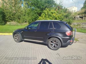 Melns BMW X5 2008 Tallina, ar dzinēja tilpumu 3.00 L un nobraukumu 396 tūkst. km par 5500 €, foto 3 vietnē AUTOMOTO.COM.LV