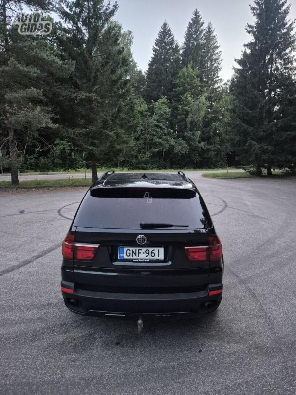BMW X5 2008 in Plunge on AUTOMOTO.COM.LV Black BMW X5 2008 in Plunge, with an engine capacity of 3.00 L and mileage of 296 thousand km for 8250 €, photo 6 on AUTOMOTO.COM.LV