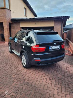 Black BMW X5 2008 in Siauliai, with an engine capacity of 2.99 L and mileage of 207 thousand km for 9250 €, photo  on AUTOMOTO.COM.LV