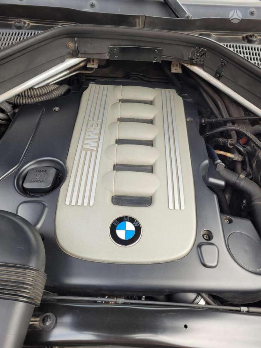 Black BMW X5 2008 in Siauliai, with an engine capacity of 2.99 L and mileage of 207 thousand km for 9250 €, photo 18 on AUTOMOTO.COM.LV