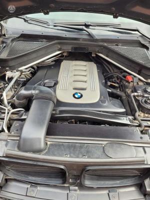 Black BMW X5 2008 in Siauliai, with an engine capacity of 2.99 L and mileage of 207 thousand km for 9250 €, photo 19 on AUTOMOTO.COM.LV