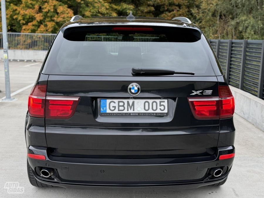 Melns BMW X5 2008 Viļņa, ar dzinēja tilpumu 3.00 L un nobraukumu 384 tūkst. km par 7440 €, foto 7 vietnē AUTOMOTO.COM.LV