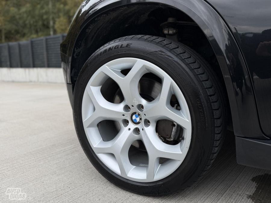 Melns BMW X5 2008 Viļņa, ar dzinēja tilpumu 3.00 L un nobraukumu 384 tūkst. km par 7440 €, foto 10 vietnē AUTOMOTO.COM.LV