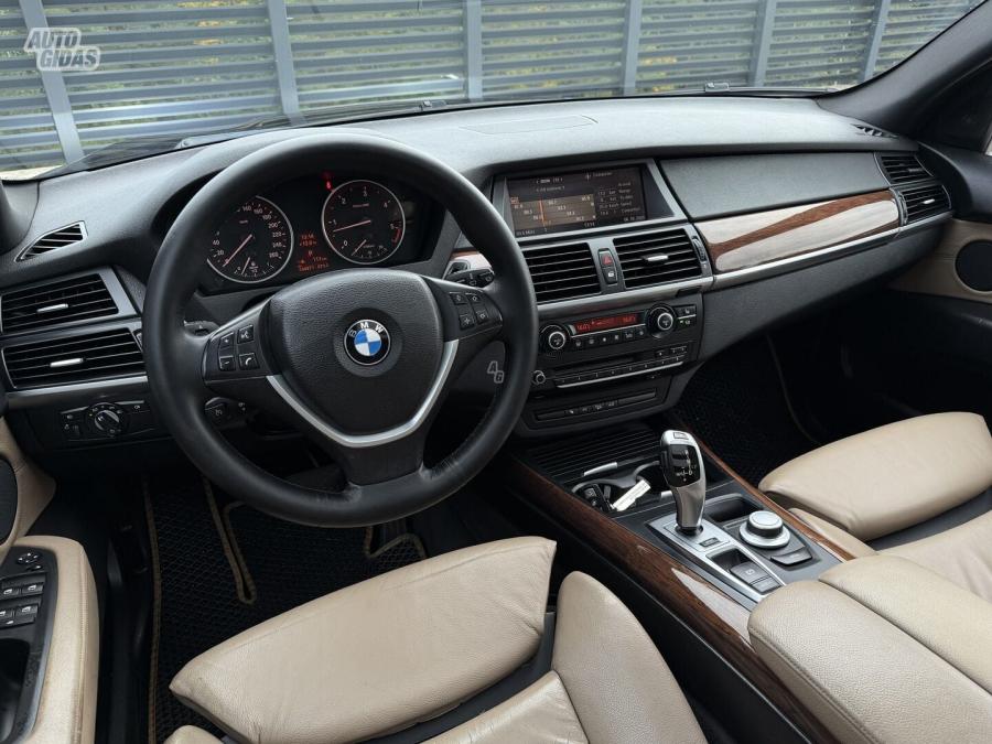 Melns BMW X5 2008 Viļņa, ar dzinēja tilpumu 3.00 L un nobraukumu 384 tūkst. km par 7440 €, foto 17 vietnē AUTOMOTO.COM.LV