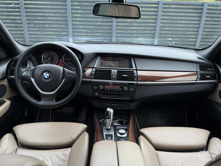 Melns BMW X5 2008 Viļņa, ar dzinēja tilpumu 3.00 L un nobraukumu 384 tūkst. km par 7440 €, foto 18 vietnē AUTOMOTO.COM.LV