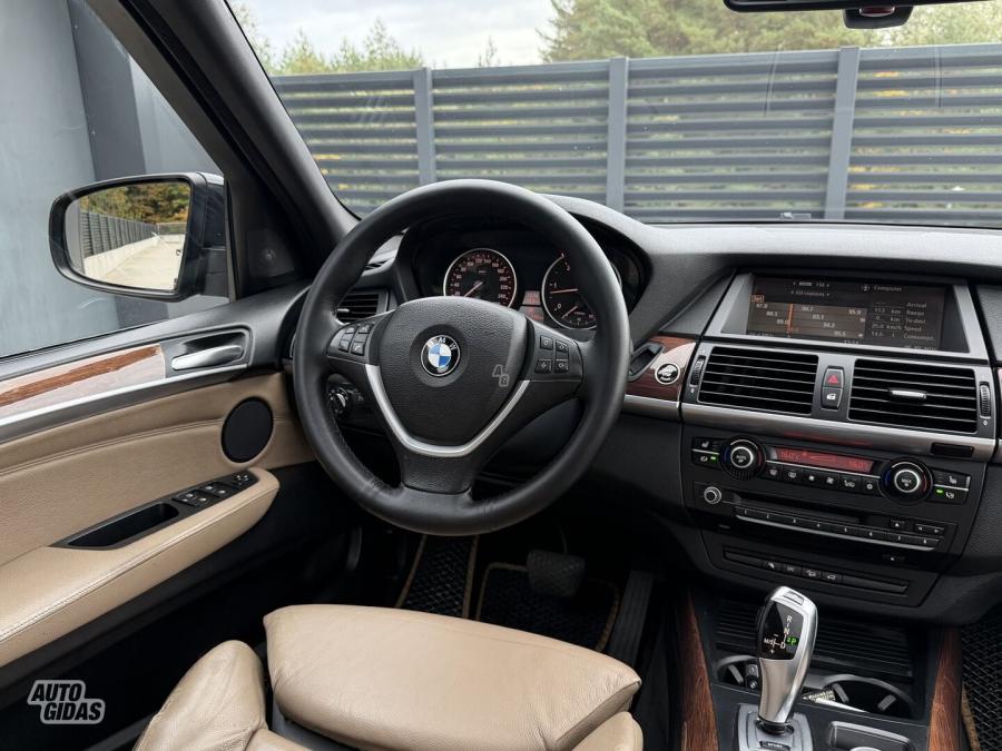 Melns BMW X5 2008 Viļņa, ar dzinēja tilpumu 3.00 L un nobraukumu 384 tūkst. km par 7440 €, foto 19 vietnē AUTOMOTO.COM.LV