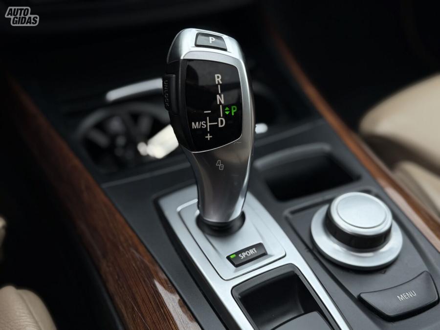 Melns BMW X5 2008 Viļņa, ar dzinēja tilpumu 3.00 L un nobraukumu 384 tūkst. km par 7440 €, foto 34 vietnē AUTOMOTO.COM.LV