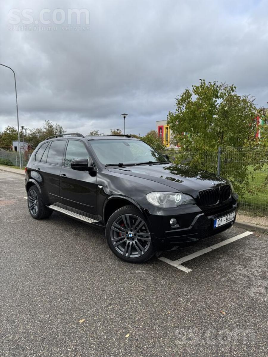 Melns BMW X5 2008 Tukums, ar dzinēja tilpumu 3.00 L un nobraukumu 490 tūkst. km par 7999 €, foto 1 vietnē AUTOMOTO.COM.LV