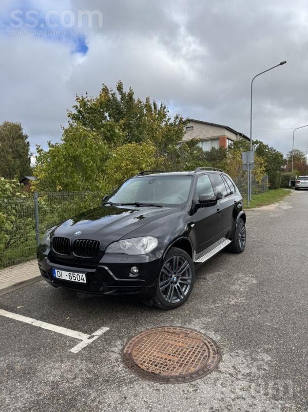 Melns BMW X5 2008 Tukums, ar dzinēja tilpumu 3.00 L un nobraukumu 490 tūkst. km par 7999 €, foto 6 vietnē AUTOMOTO.COM.LV