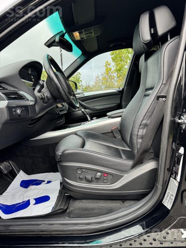 Melns BMW X5 2008 Tukums, ar dzinēja tilpumu 3.00 L un nobraukumu 490 tūkst. km par 7999 €, foto 9 vietnē AUTOMOTO.COM.LV